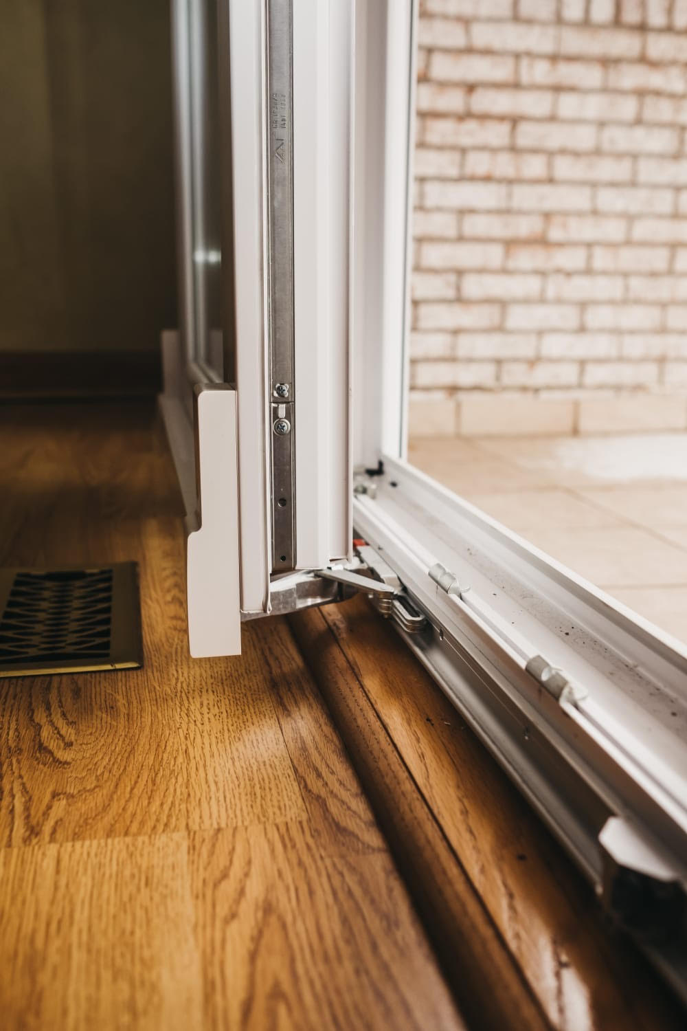 WHY CHOOSE EUROPEAN TILT & TURN WINDOWS ? - German System Windows ...