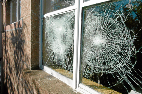 GSW // Safety and Security Laminated Glass / Protection against outside ...